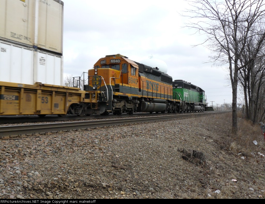 BNSF 6940